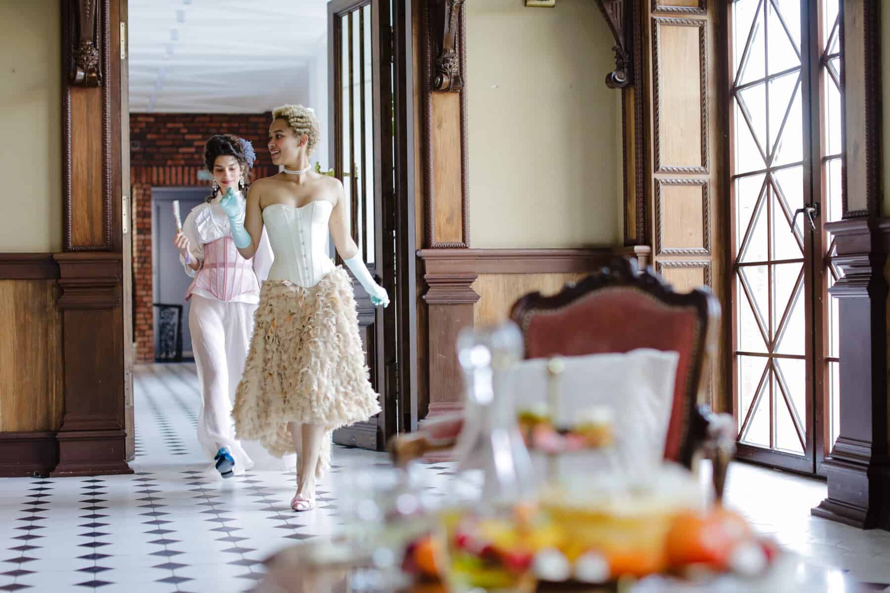 Bustier vs Corset | TheBetterFit